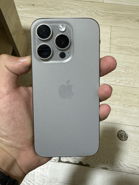 iphone 15 pro 128/GB
