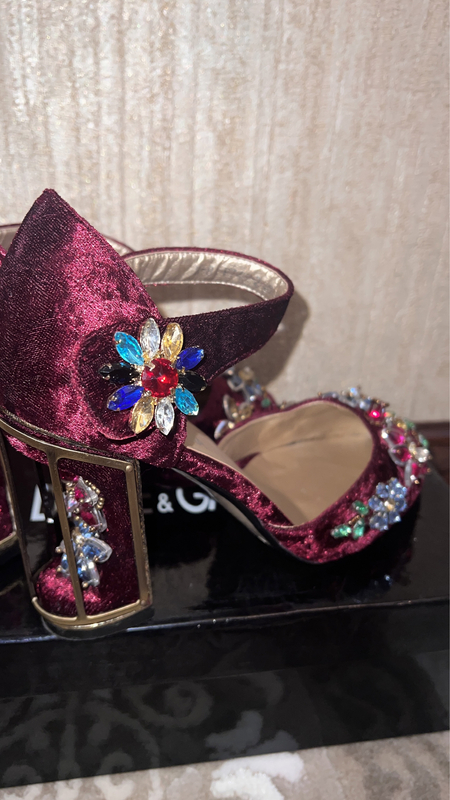 Продам шикарные туфли DOLCE GABBANA