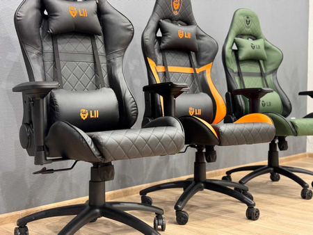 Продаётся игровой геймерский кресло от компании LII