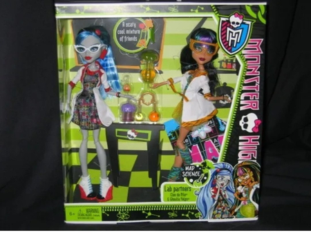 Monster High  Cleo De Nile & Ghoulia Yelps