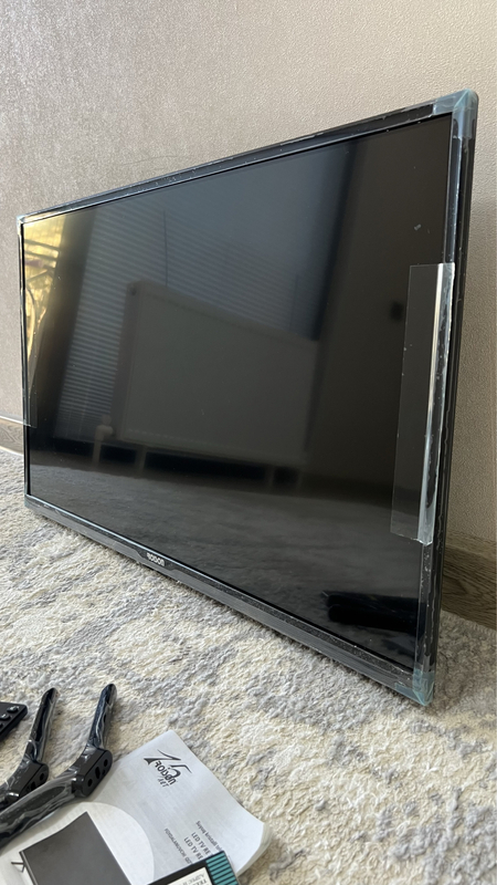 СРОЧНО ПРОДАЕТСЯ новый телевизор LED TV Roison 