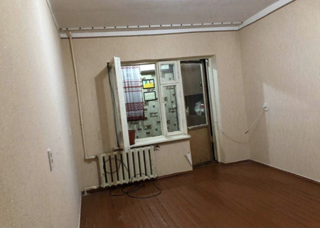 Продаётся 3/3/4 на м-в Геофизика