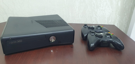 Xbox 360(SLIM)-250GB