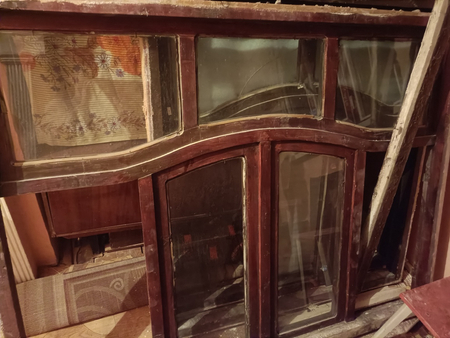 Taxta rom bor butun