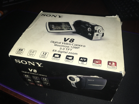 Sony video kamera sotiladi
