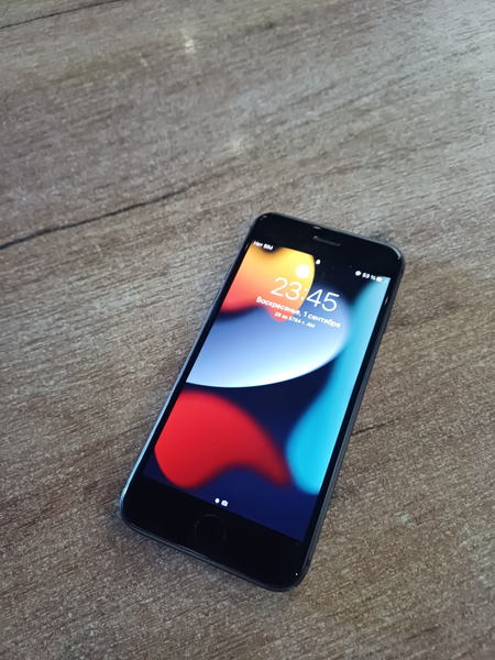 Iphone 8  256 gb idealni sastayani