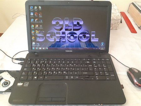 Noutbook Toshiba windows 7
