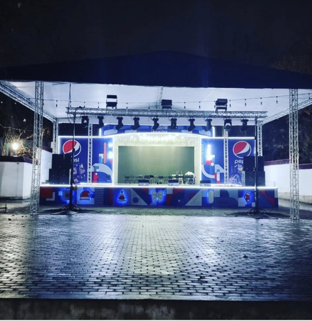 Yuqori sifatli LED-ekranlar, podium, svetomuzika, ferma, elevator ijar