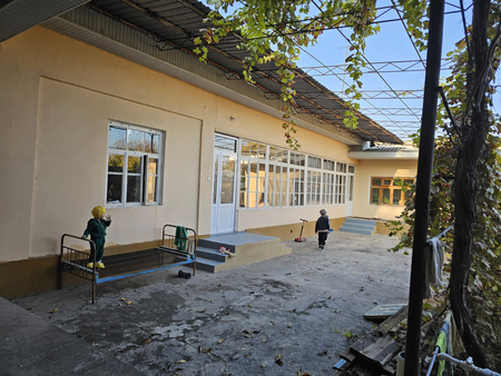 Zangiotada 6 xonalik uy ijaraga beraman