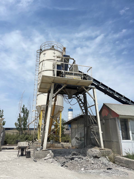 Rassianing ZZBO kompaniyasining 35 kub/soat beton zavodi sotiladi