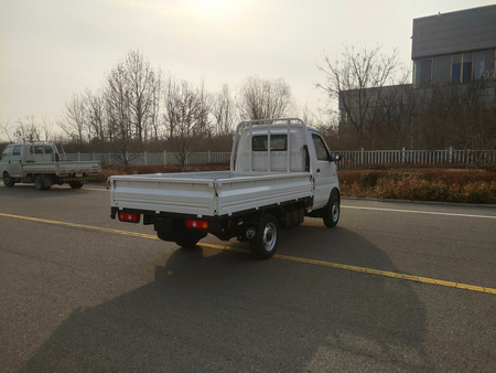 TM 1 bortovoy gruzovik