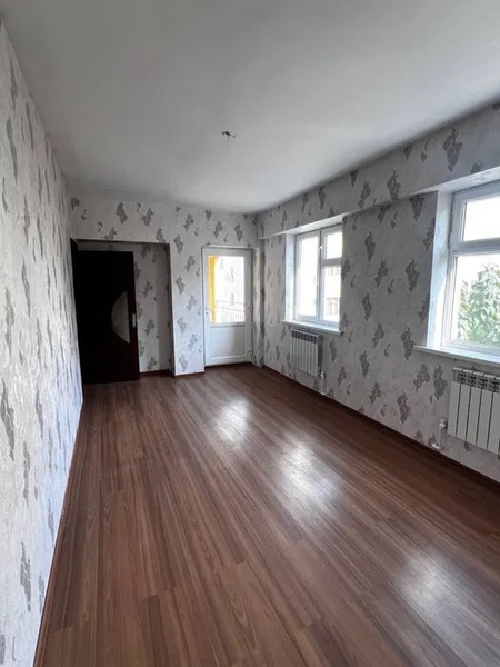 Продам квартиру В Алмазарском районе ( К118 )