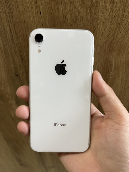 Iphone Xr kerdit va nasiyaga beriladi
