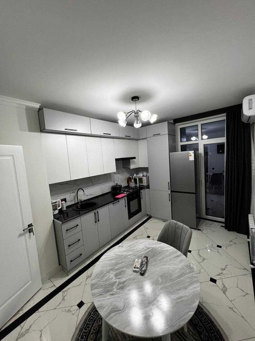 Срочно сдается 1/4/4 квартира 40 м2 Ор-р:Максим Горький Метро (АИН)