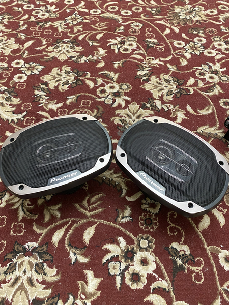 Pioneer 6975 Champion series original sotiladi