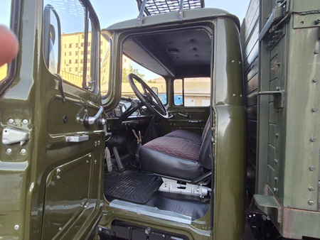 Zil 138 bortlik a’lo xolatda sotiladi.