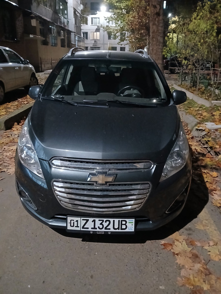 Автомобиль спарк