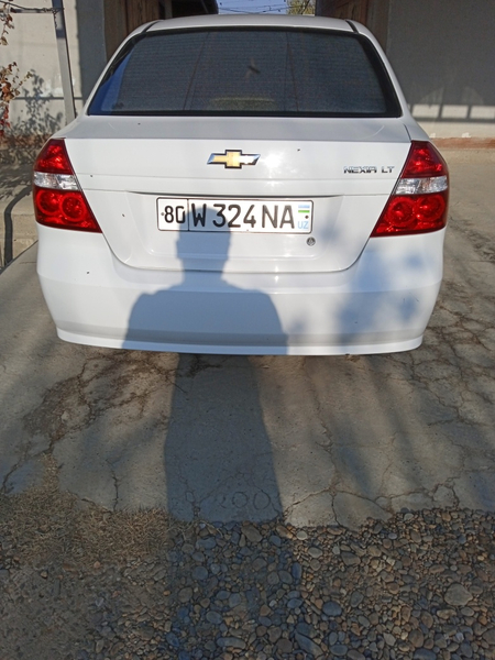 Nexia 3 rangi oq