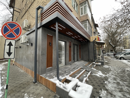 Метро Космонавты / Центр / 90м2 1-линия / МВД Корзинка