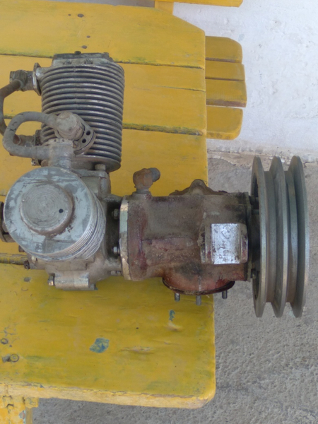 Продаю компрессор АК-150