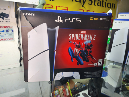 Продается игровой консол Sony Playstation 5 slim