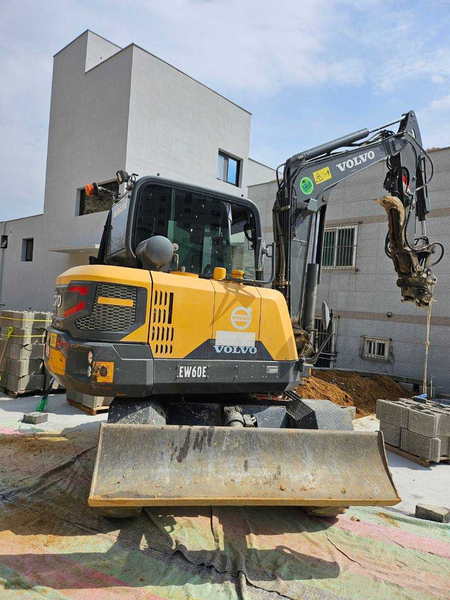 Excavator Volvo | EW60E