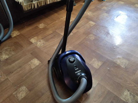 Пылесос Samsung 2000 W с регулятором мощности