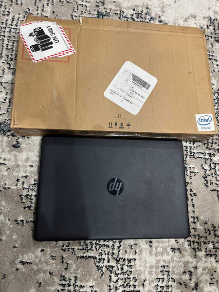 HP Laptop 15-ra0008nia