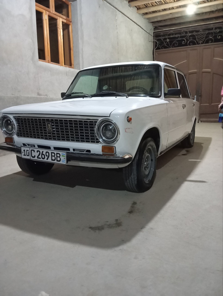 Жигули 21011 сотилади