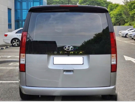 Hyundai staria mokriy