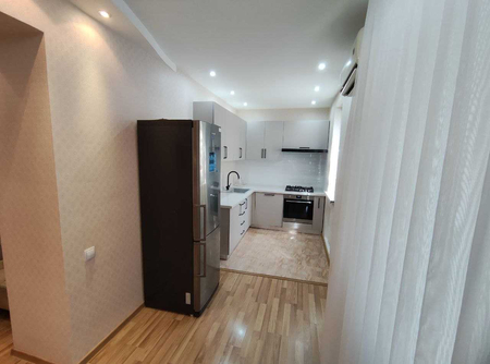 ЦУМ • ЦУМ • 2-комн • 78 м² • этаж 1/4 • (АЛ:002)