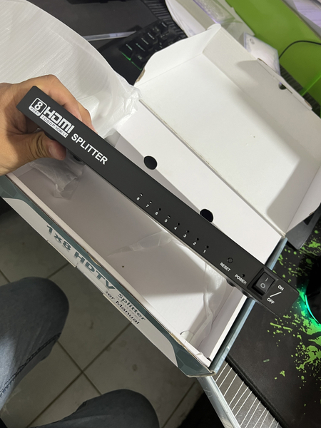 HDM splitter 8x1