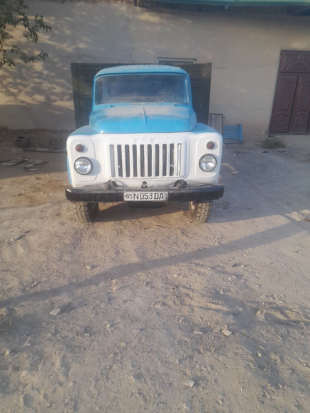 Gaz 53 srochniy sotiladi.Egasini nomerini yozganman shunga tel qilingl