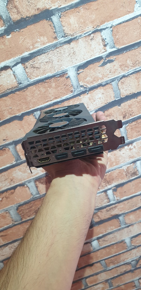 Rx 6700xt Gigabyte ideal sostayana