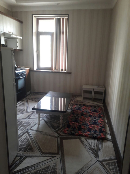 Ijaraga beriladi manzil 5mkr 1 xonali 1 etaj
