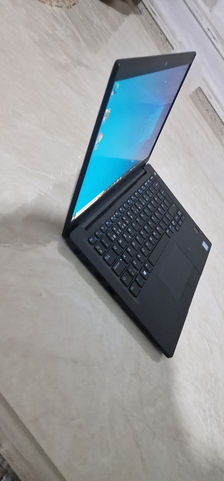 Dell Latitude Core i5-7300u operativka 16gb ddr4 Hotira 256gb m2 ssd