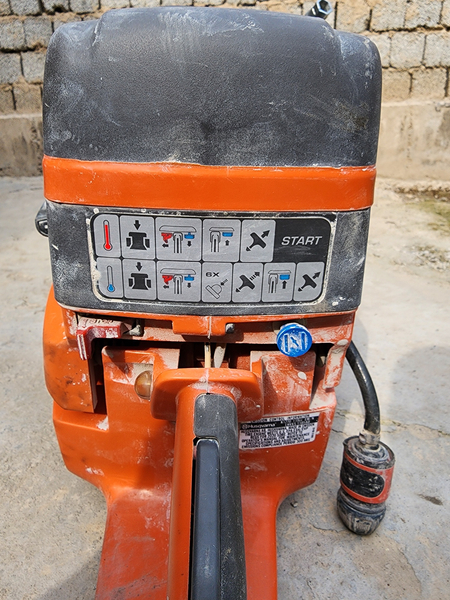 Beton kesadigan benzinli