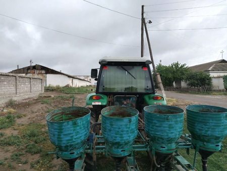 Elles traktor sotiladi 2020