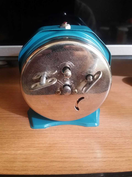 Продам будильник ЕЧЗ 1957 г. вып.