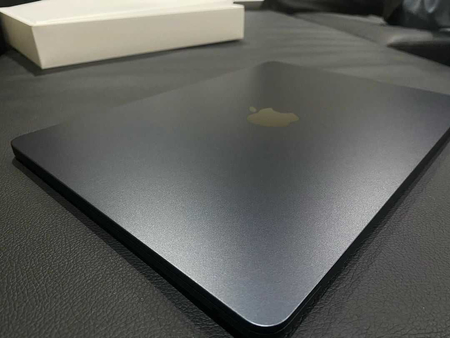 Macbook Air M2 [midnight/8/256]