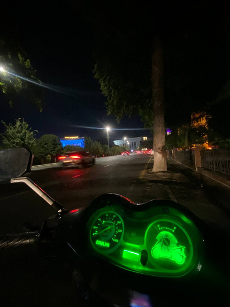 Benzinli skuter holati yaxshi aybi yoq 150kubalik