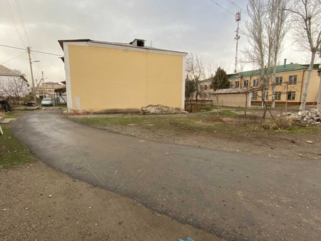 2-Paleknikasi orqasidan 1 sotix yer sotiladi