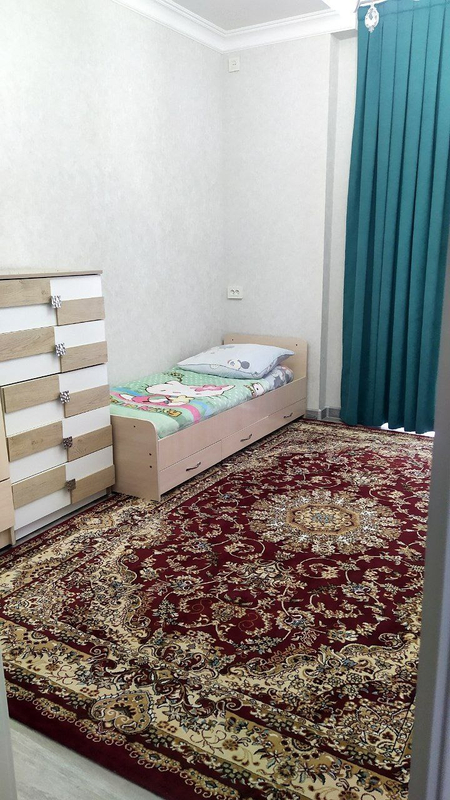 Yangi Hayot tumanida 2 xonali kvartira sotiladi