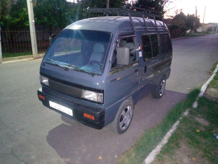 Дамас сотилади 2002йил, метани бор
