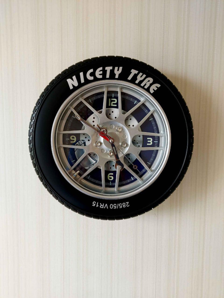Настенный часы виде шына автомобиля Nicety tyre 50 см