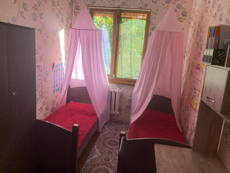 Продаётся 3/2/4 на мв.Феруза