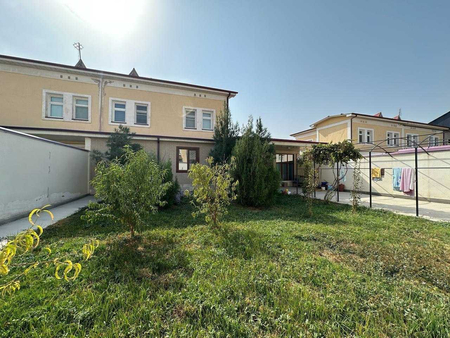 4 sotixli tayyor kotej barcha jihozlari bilan birga sotiladi.