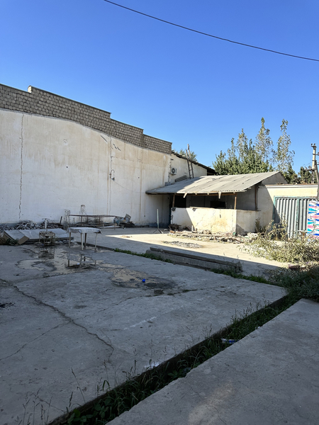 Lazizjon to’yxonasiga qarashli yer maydoni sotiladi