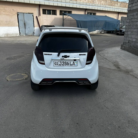 Chevrolet spark 2012