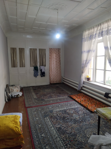 Продается дом под бизнес вдоль дороги